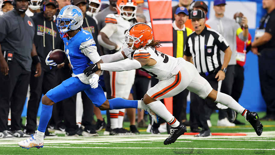 Jameson Williams' frustrating day does nothing to limit Jared Goff's ...