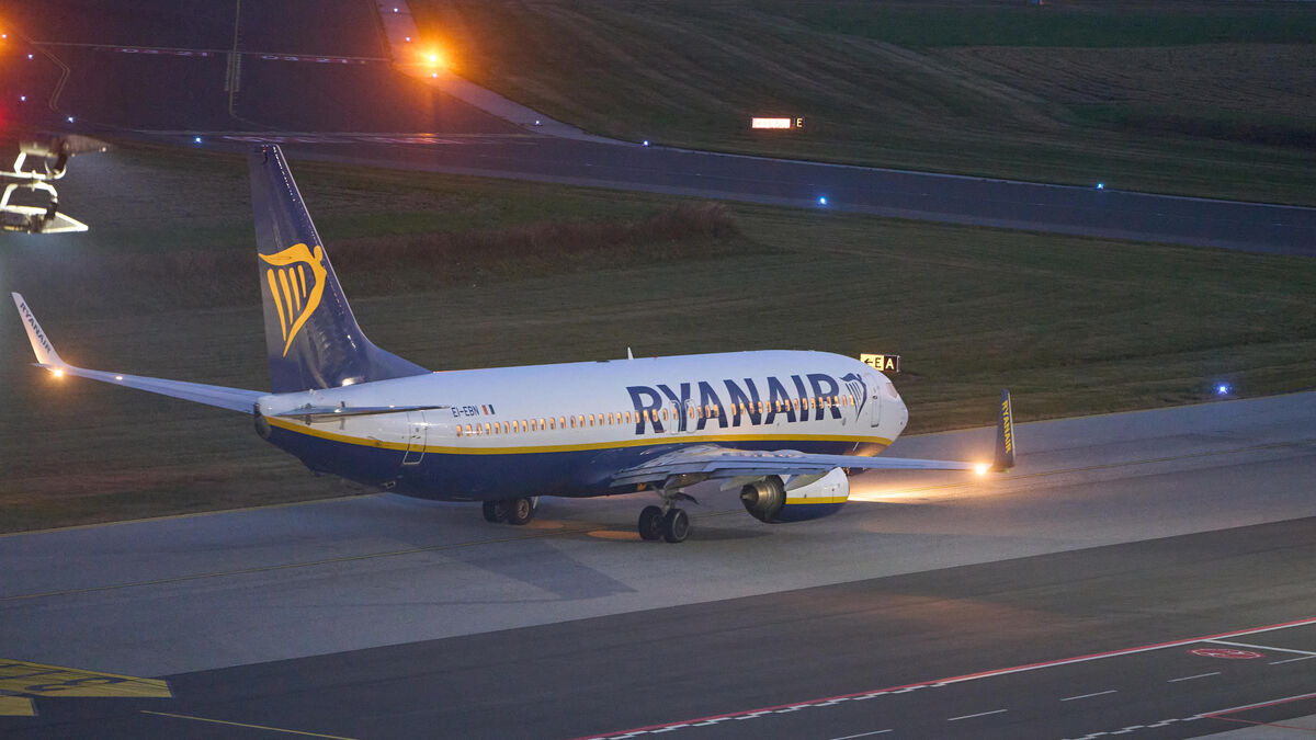 « Ils tenaient à peine debout » : ivres, six Britanniques se font expulser d’un vol Ryanair ...