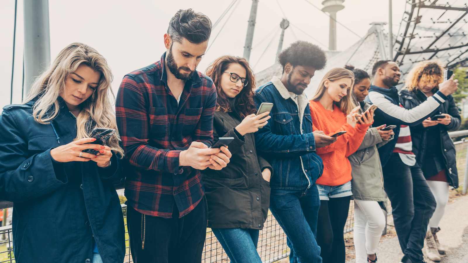 10 outdated social norms we should leave behind