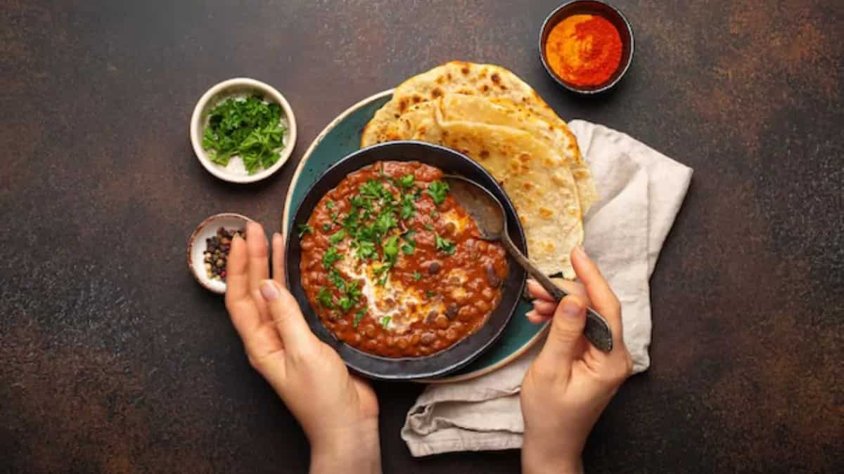 Joy of Eating With Hands: Indian Dishes You Must Try