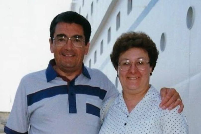 'Completely devoted' couple's final note before they jumped off 200ft cliff holding hands