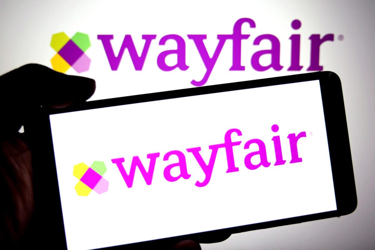 Wayfair Has a 'Sturdy' and 'Beautiful' Coffee Table for $104, and It ...