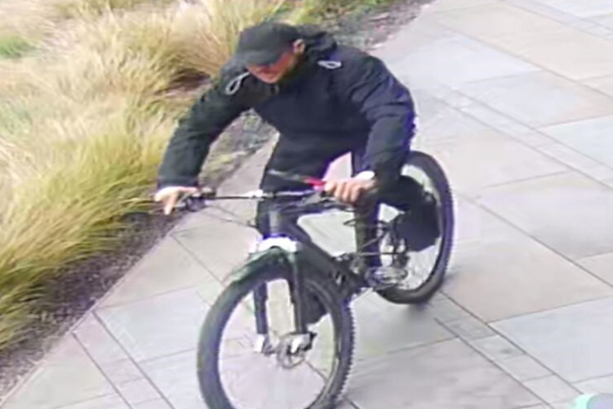 Bike stolen from outside Ravelin Sports Centre in Portsmouth with ...