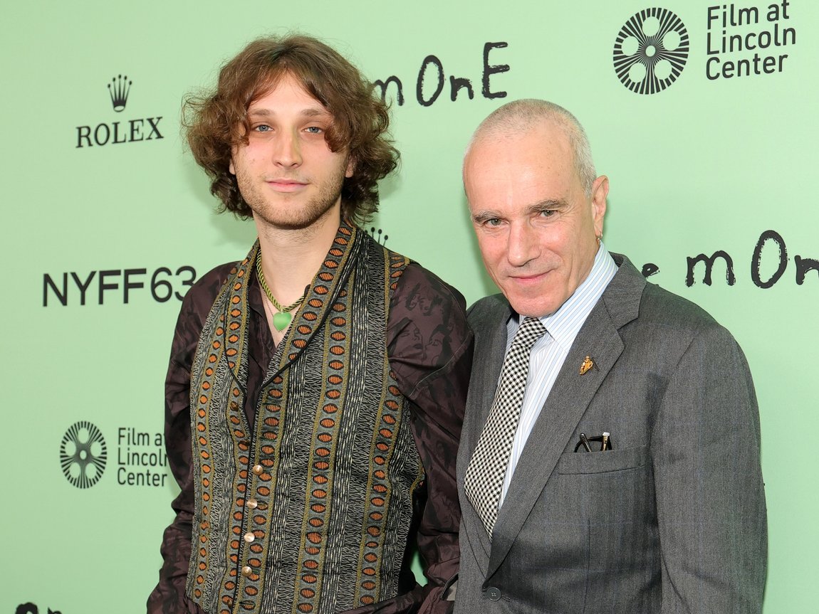 Mit seinem Sohn: Daniel Day-Lewis bei Premiere zu Comeback-Film