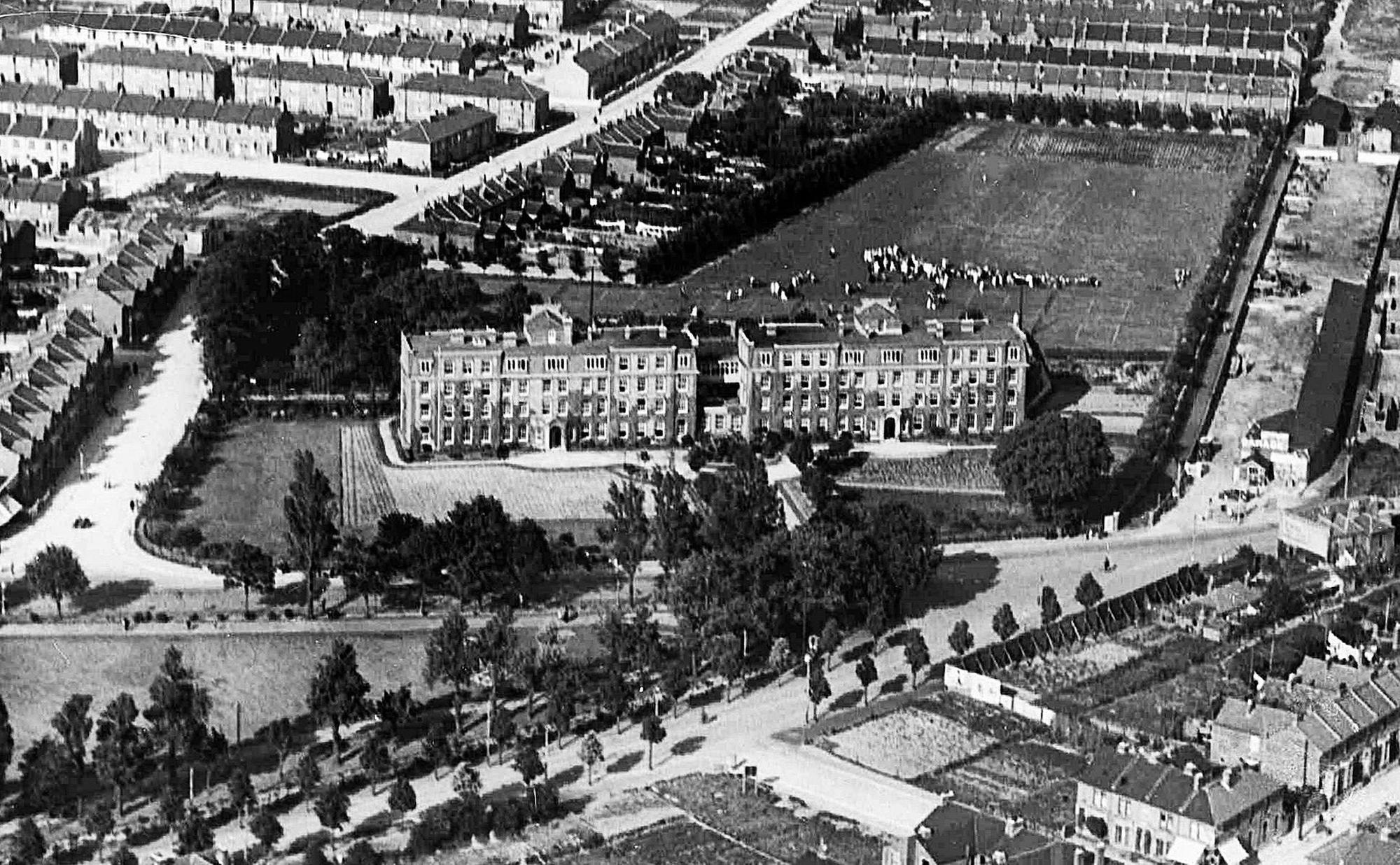Wonderful retro pictures showing the changing face of Milton