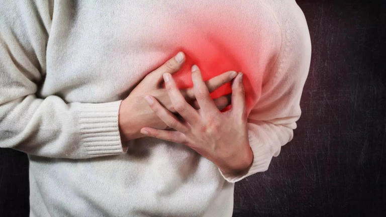 Breathlessness and chest pain aren’t always a heart attack: Know more ...