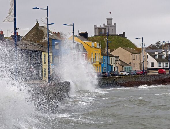 Storm maps show 75mph gales and 20cm of rain to blitz Britain - where ...