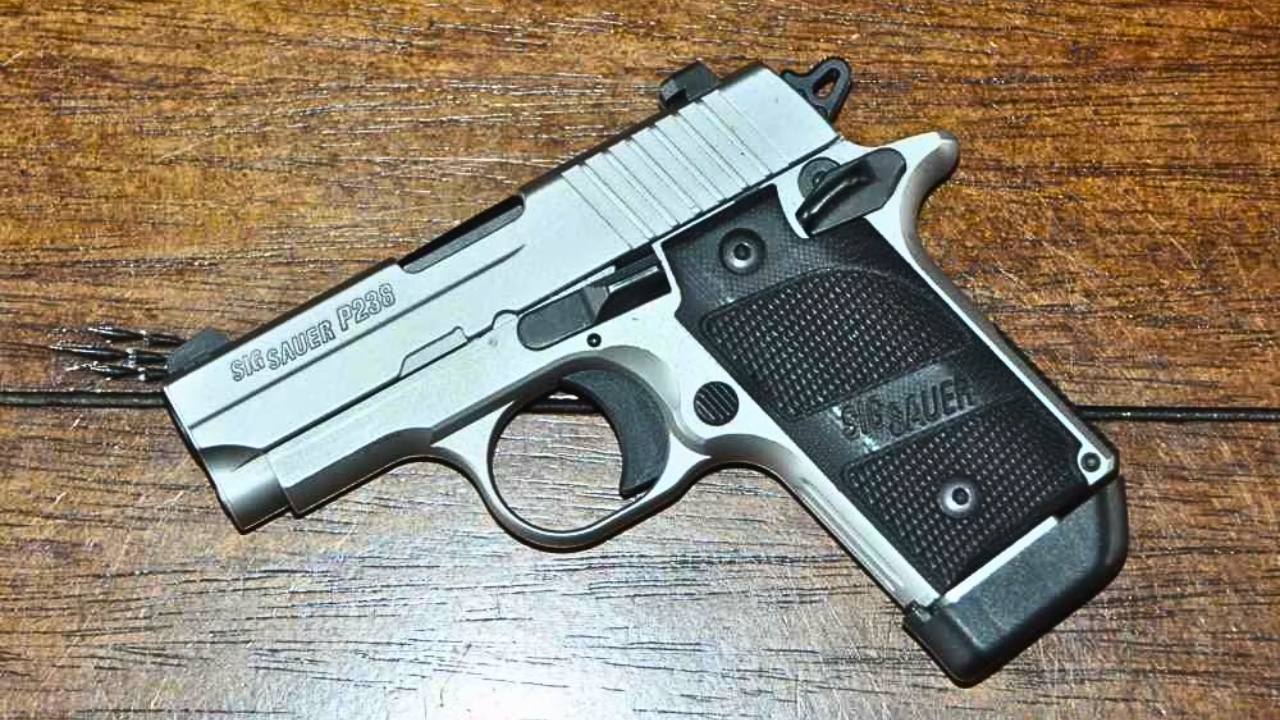 Pistols that choke on hollow points