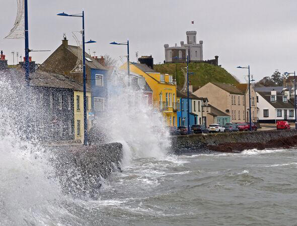 Storm maps show 75mph gales and 20cm of rain to blitz Britain - where ...