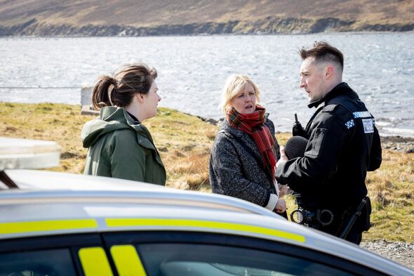 Princess Kate gives us all a lesson on how to make tights look less frumpy