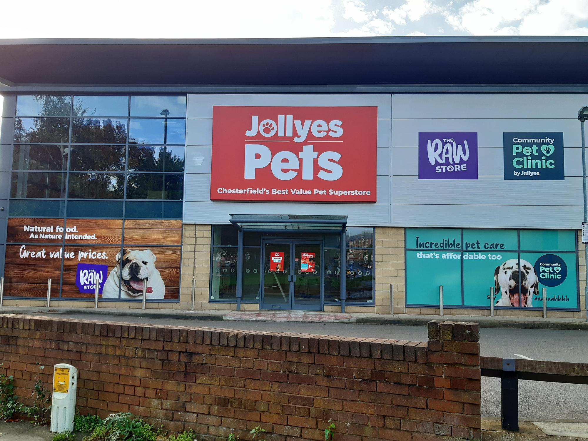 All shook up! Elvis themed opening day for Chesterfield's new Jollyes ...