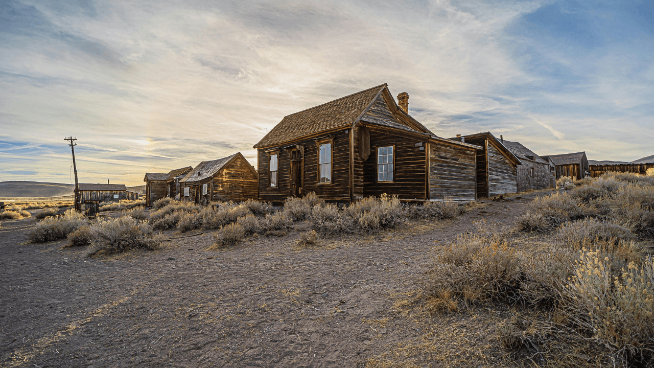 10 Eerie Ghost Towns in the American West