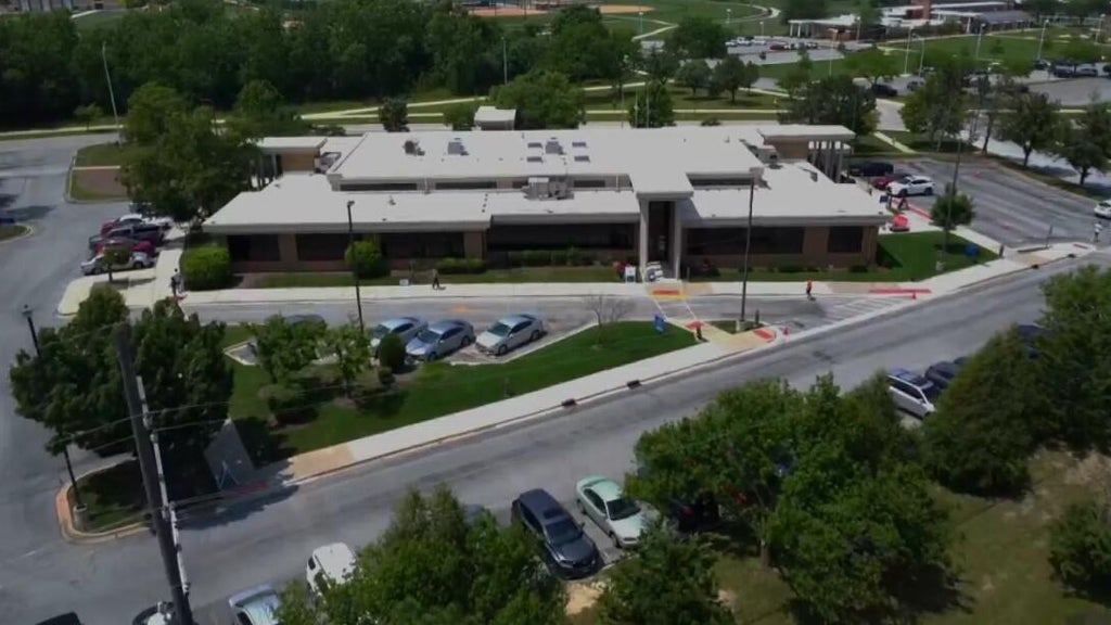 New temporary Illinois Secretary of State's DMV location opens in ...