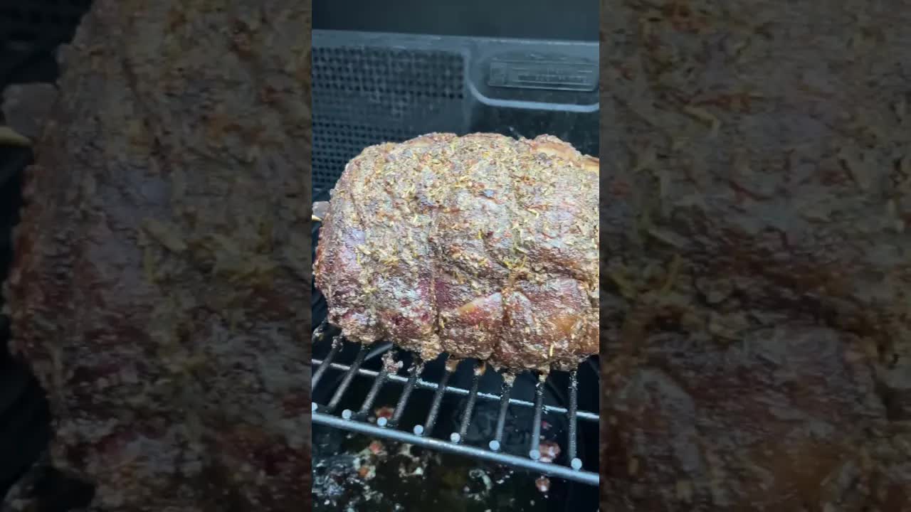 Prime Rib with Bone Marrow Herb Crust