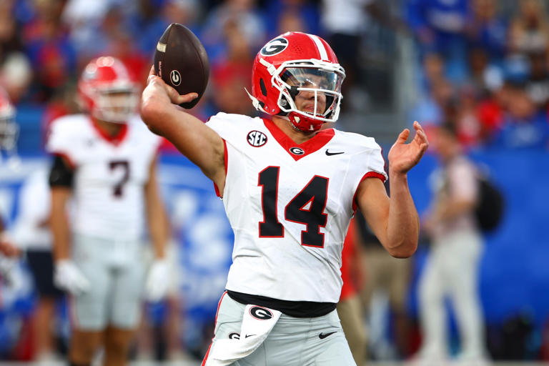 Georgia vs Charlotte crushes Charlotte 35-3: Highlights, key moments