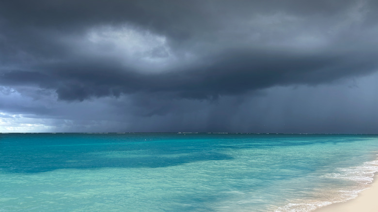 Hurricanes Aren't The Only Dangerous Natural Disasters To Be Cautious ...