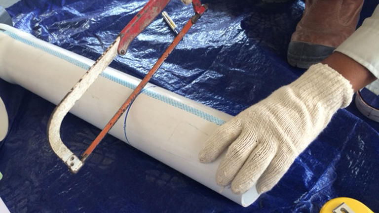 DIY A Stylish Plant Stand With A Few Affordable Repurposed Household ...