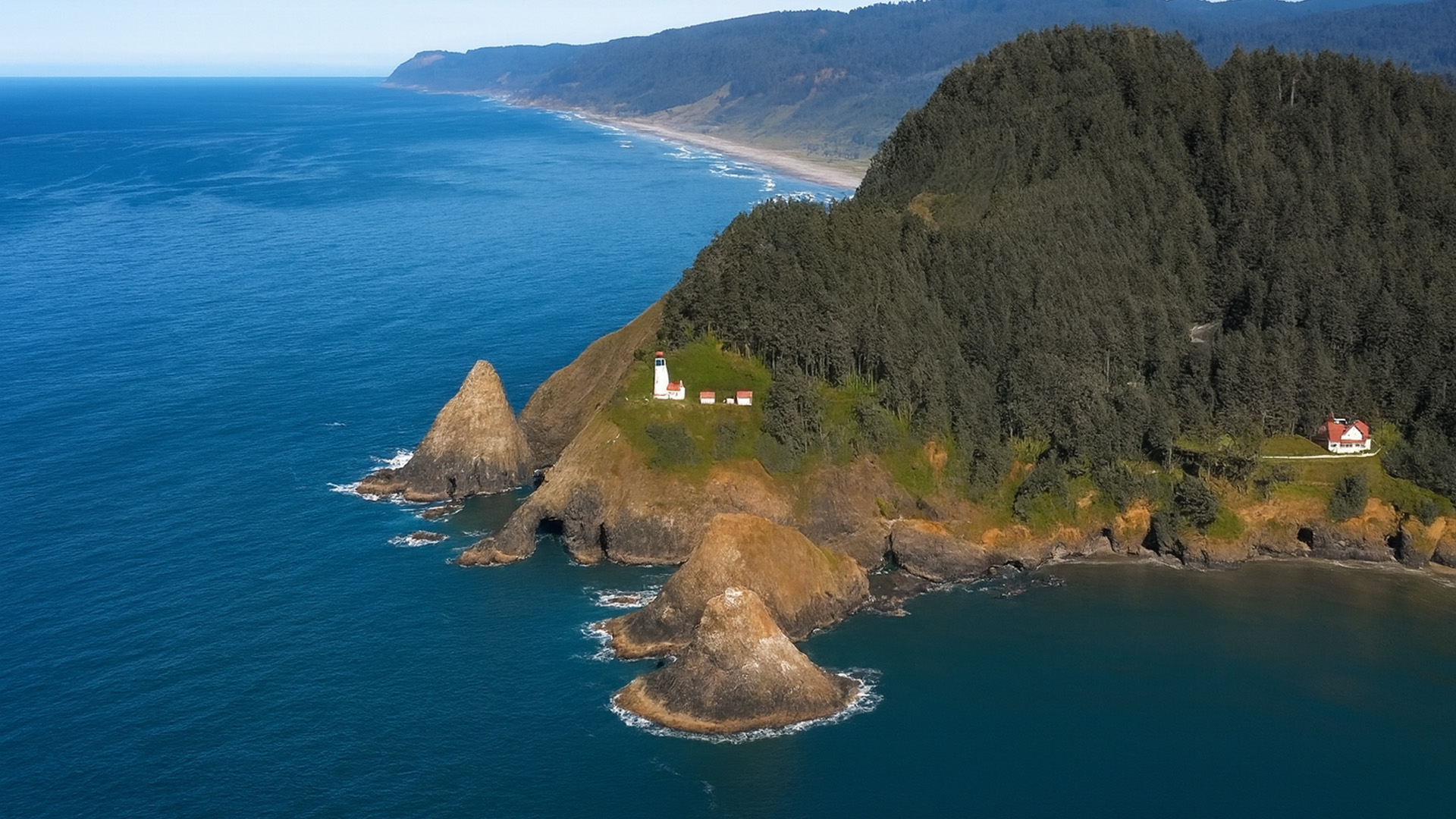 Heceta Head Lighthouse Oregon Coast USA – Pacific View in 4K