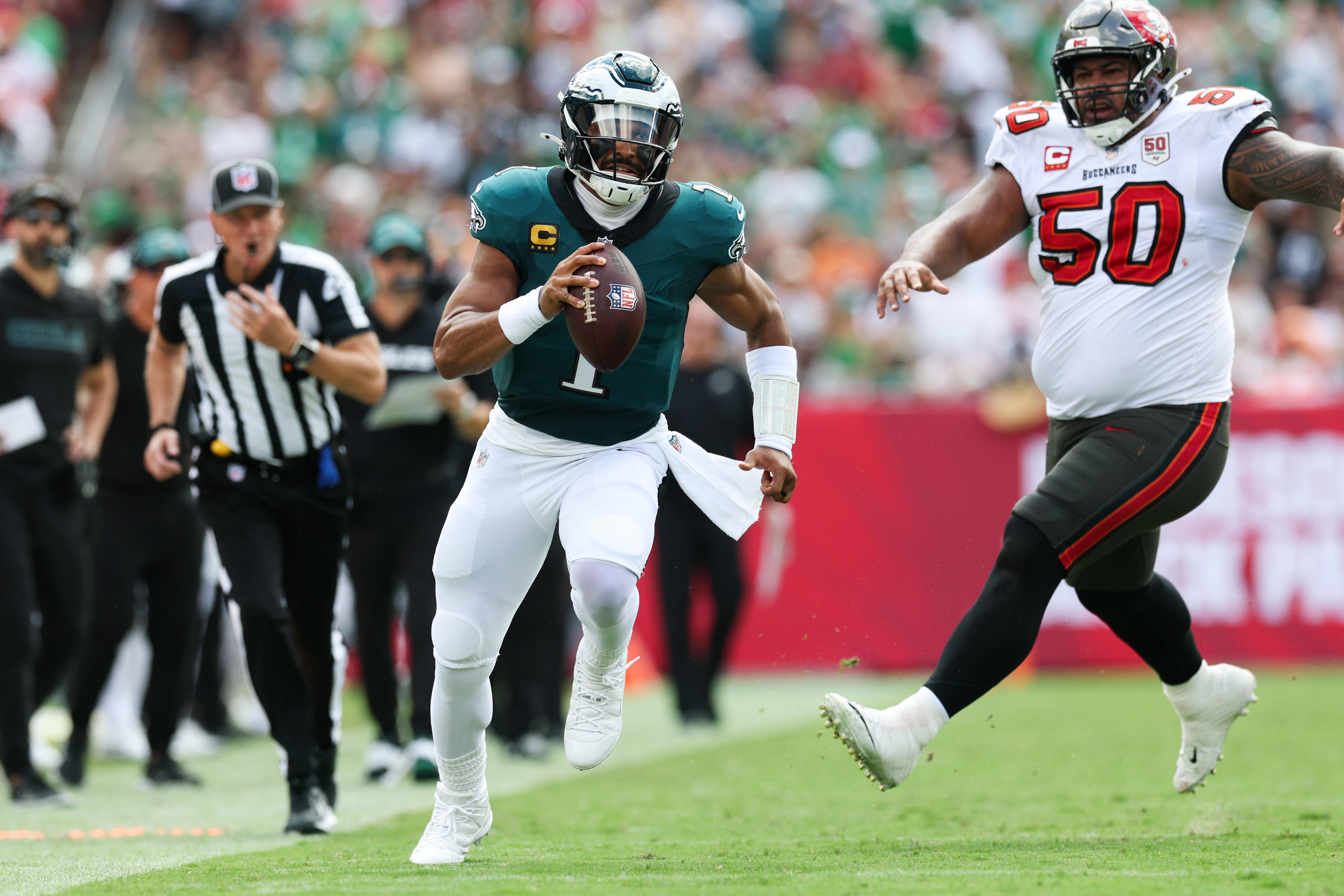 Denver Broncos vs Philadelphia Eagles picks, predictions for who wins ...