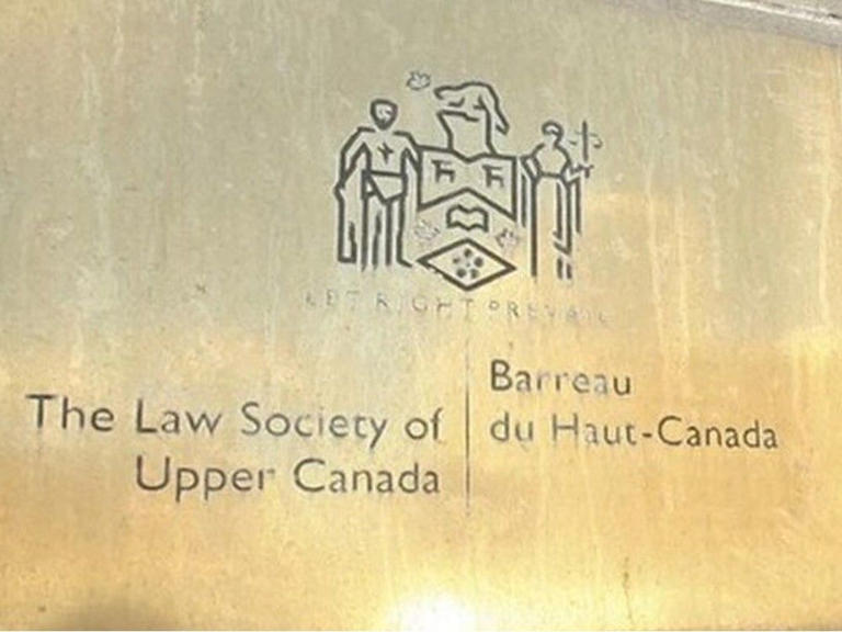 Ontario lawyer suspended during probe of alleged $25M Ponzi scheme ...