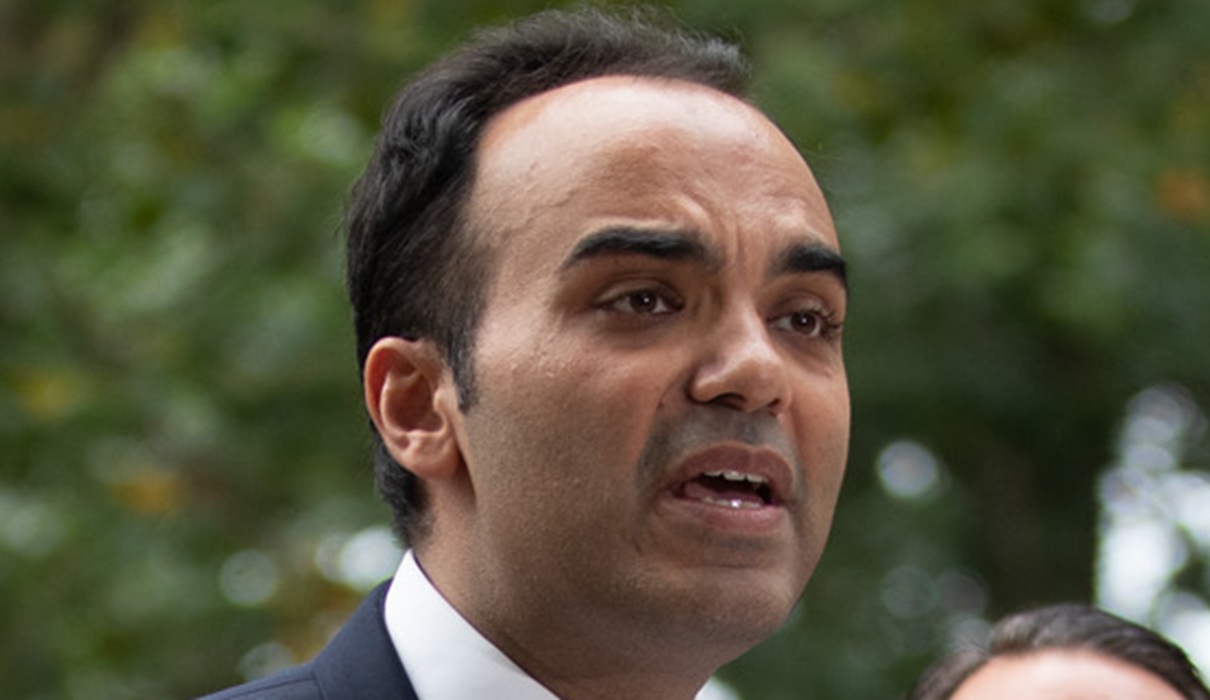 Ex-FTC Commissioner Slams Trump Treasury Secretary, "Enough With the ...