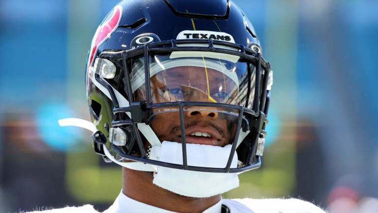 Texans RB Joe Mixon Takes ‘Rare’ Action After Ominous Career Update