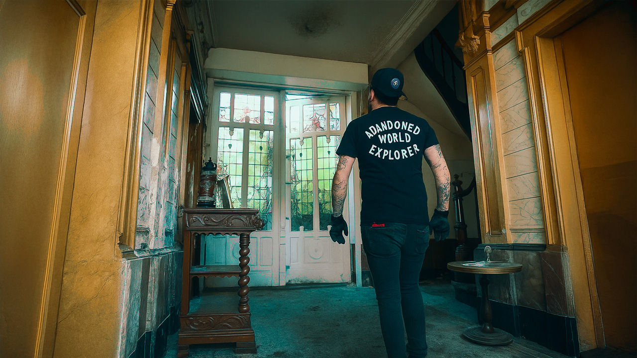 Inside Annabelle’s mansion: Haunted mayor’s abandoned home