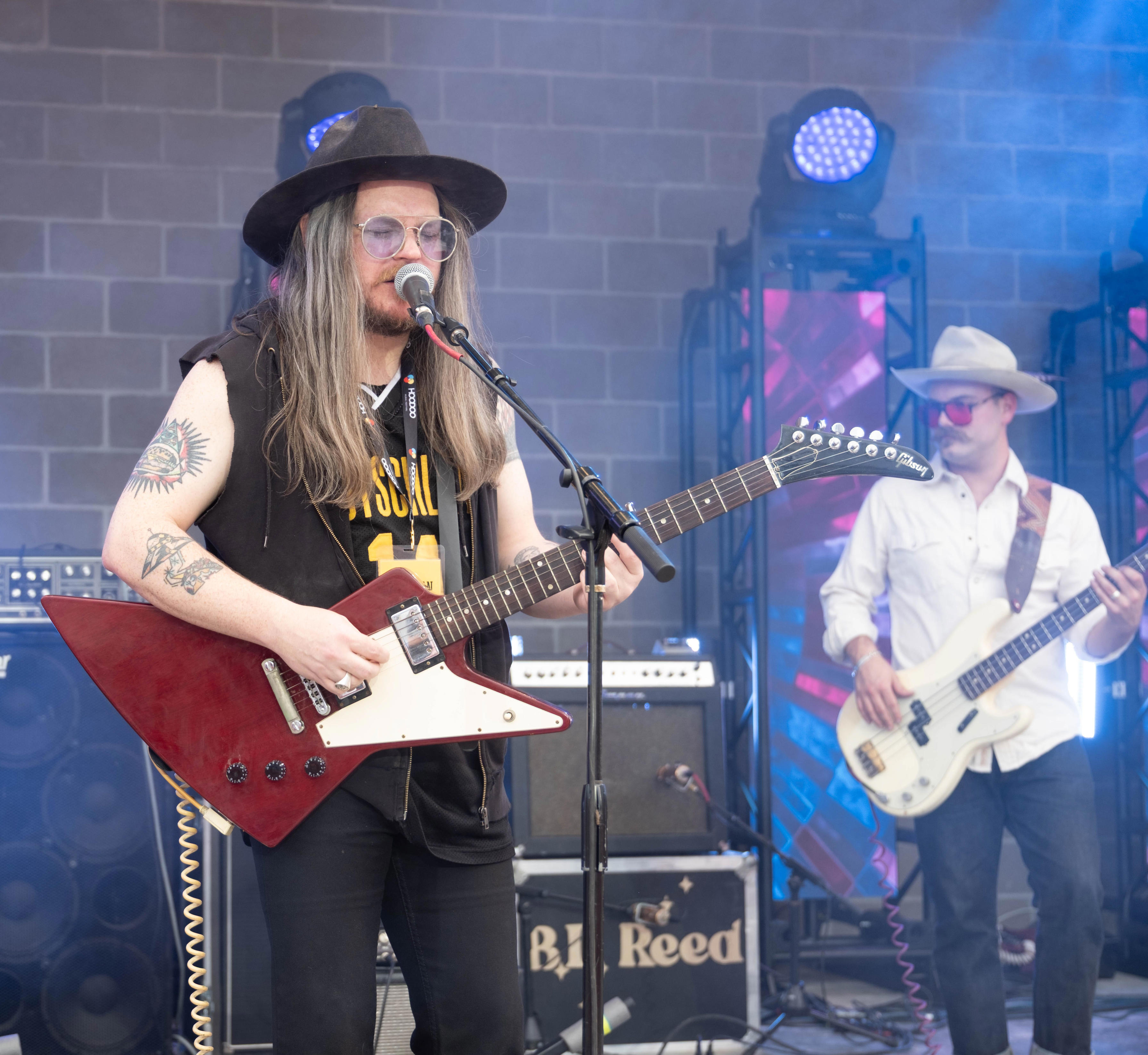 Hoodoo Mural Festival draws about 3,000 to Arts in the Sunset for day ...