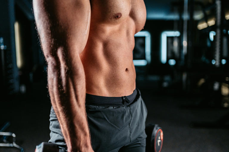 Strength Coach Swears by These Underrated Ab Exercises to Carve Your Core