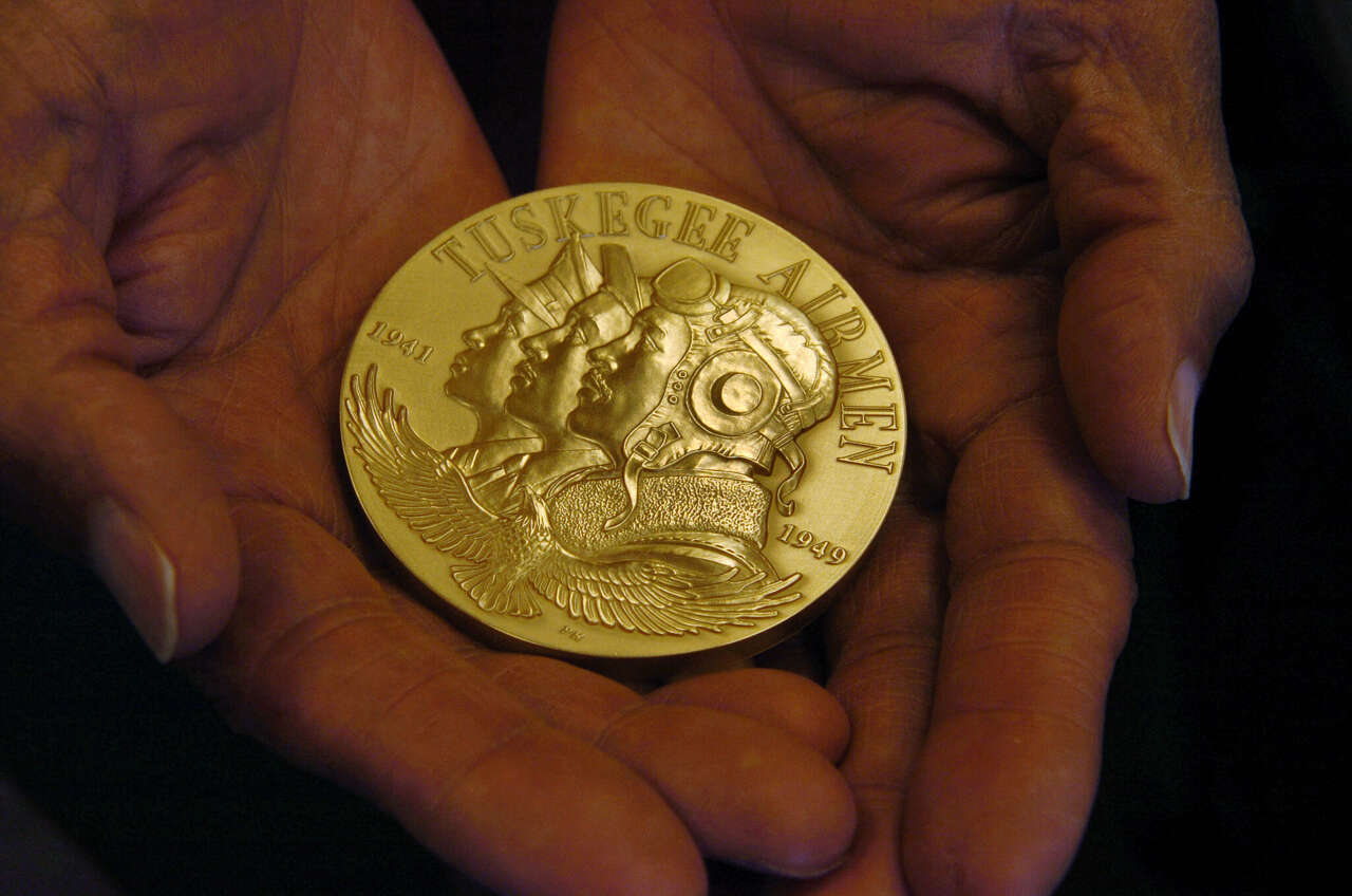 Tuskegee airman George Hardy dies at 100, last in WWII combat