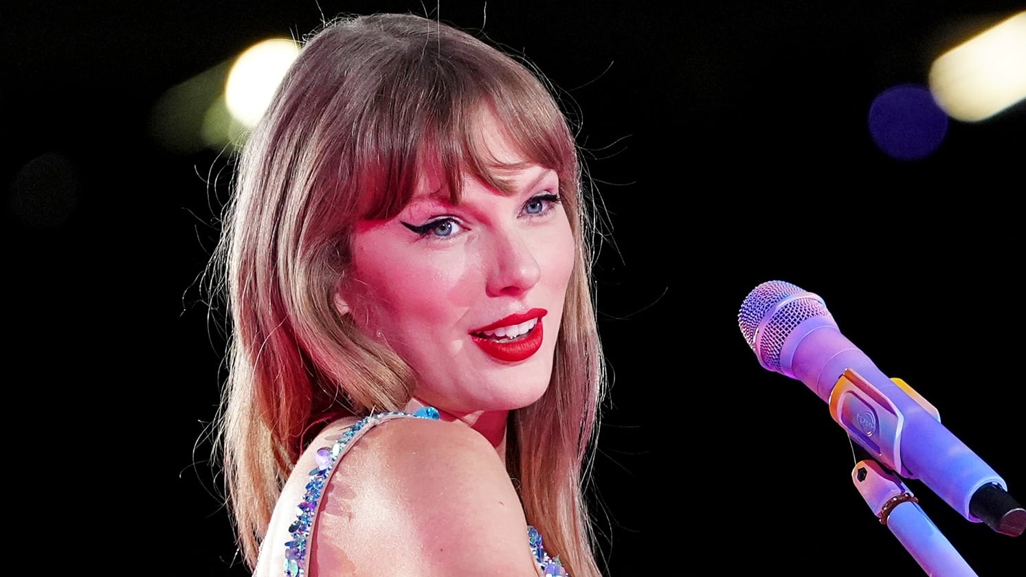 Taylor Swift to Takeover Late-Night Show After Avoiding TV