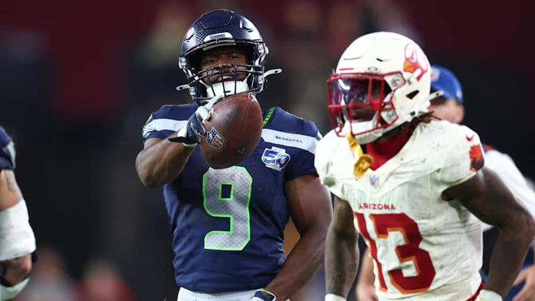 Start 'Em & Sit 'Em NFL Week 5: Kenneth Walker III Vs. Zach Charbonnet