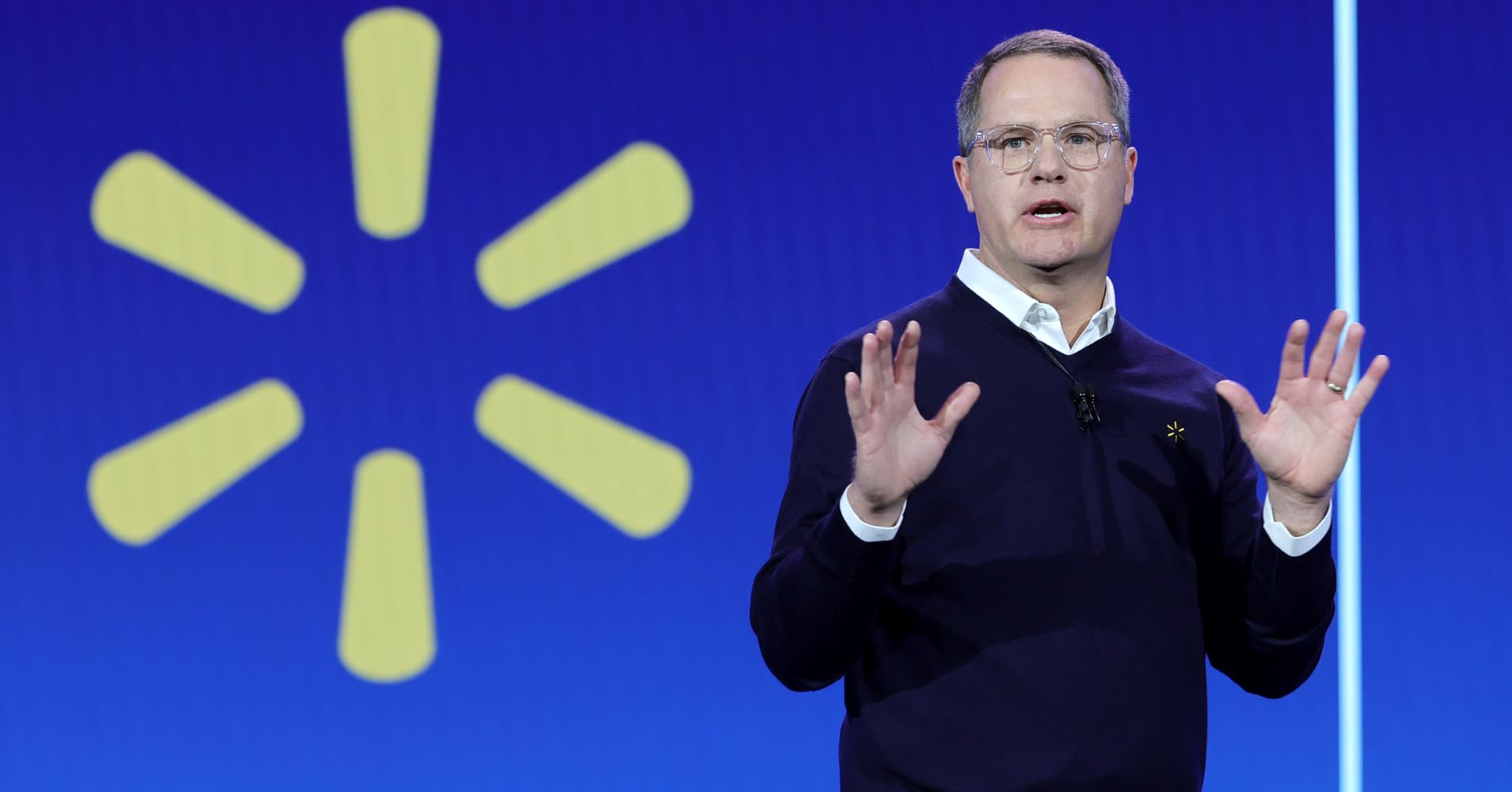 Walmart CEO: ‘AI is literally going to change every job’—how the best ...
