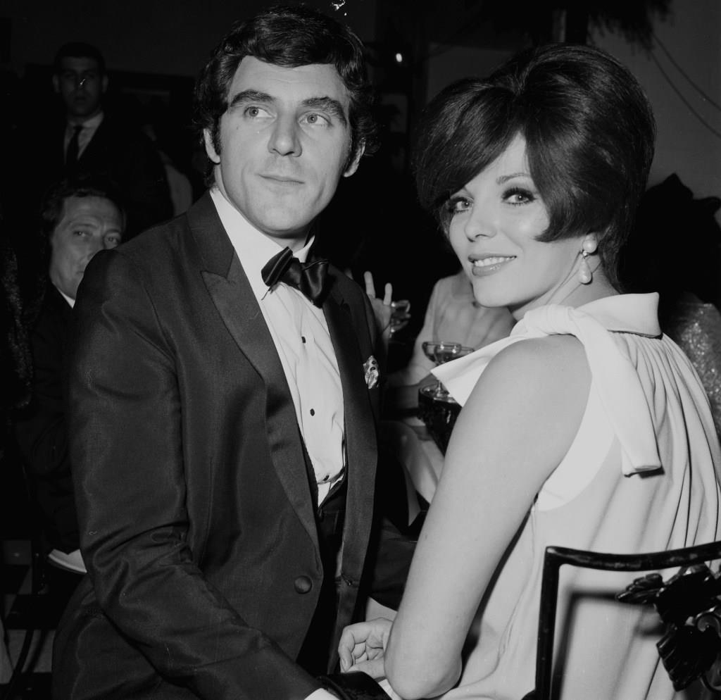 Joan Collins, 92, walks son Alexander Newley down the aisle at his ...