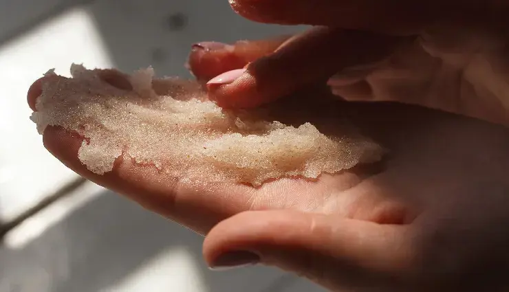 5 DIY Ways To Use Cinnamon for Skin