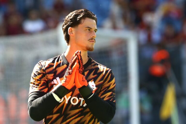 Mile Svilar è ormai uno dei portieri più forti della Serie A