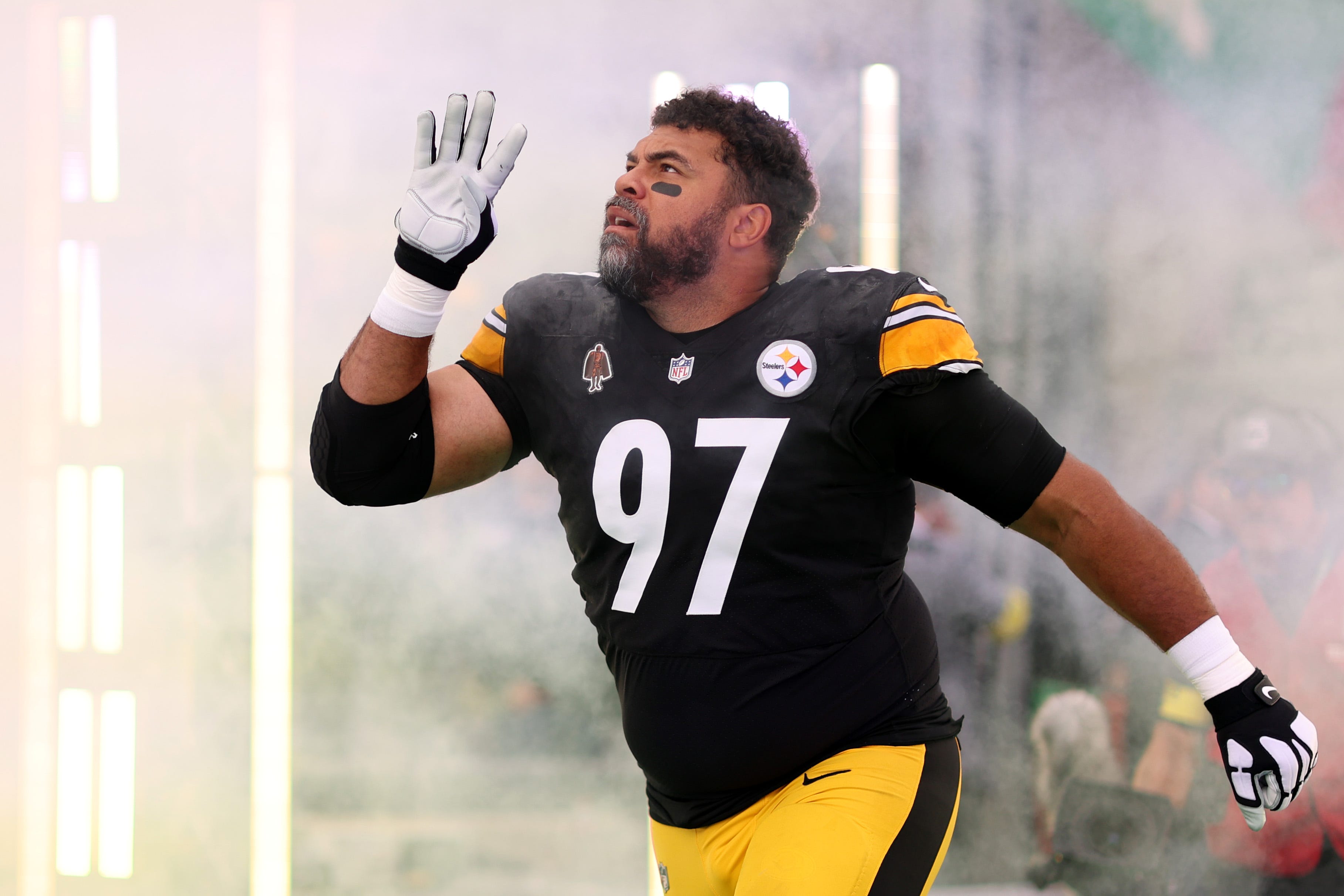 Steelers veteran supports Mason Rudolph as starter amid Aaron Rodgers ...