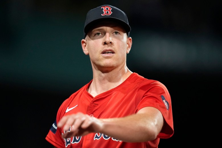 Padres riding hot streak straight into Cubs wild card game