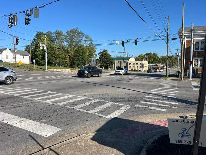 Ky. police looking for driver who hit two people in crosswalk
