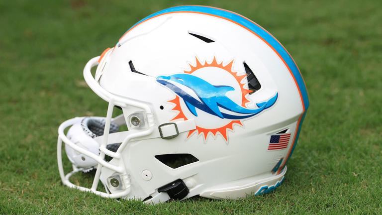 Dolphins set to wear these splashy new 'Rivalries' uniforms on 'Monday ...