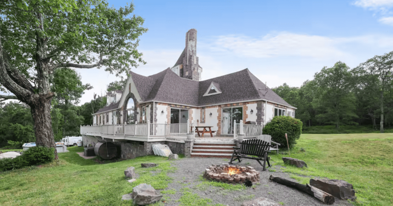 This Enchanting Castle VRBO in Pennsylvania Feels Like a Modern Fairytale