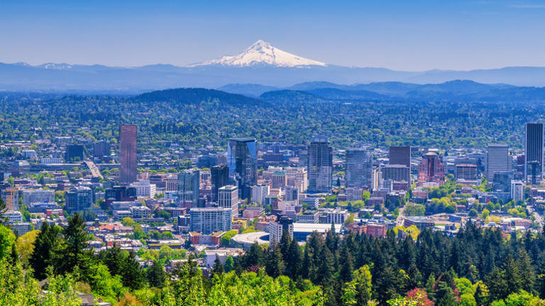 Portland's Retro-Modern Suburb Is A Peaceful Enclave With Mossy Trails ...