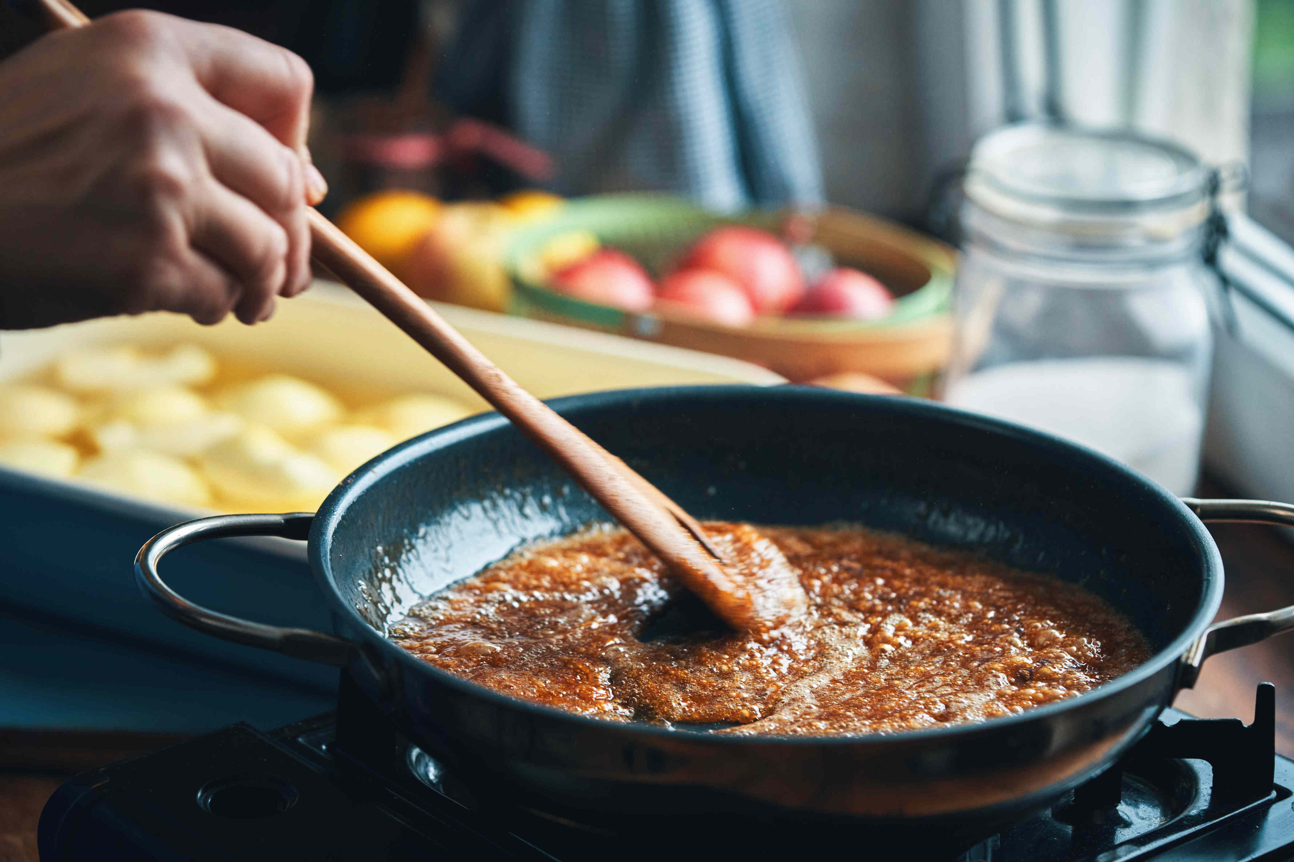 This Nostalgic Fall Candy Recipe Doubles as the Most Aromatic Simmer ...