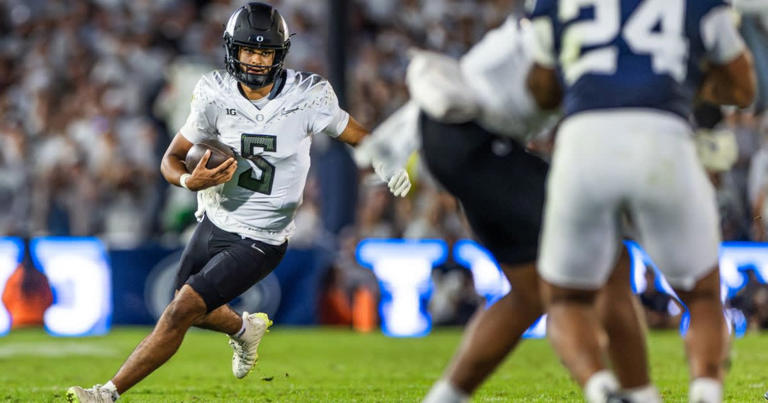 Oregon QB Dante Moore the New Heisman Favorite Following Win Over Penn ...