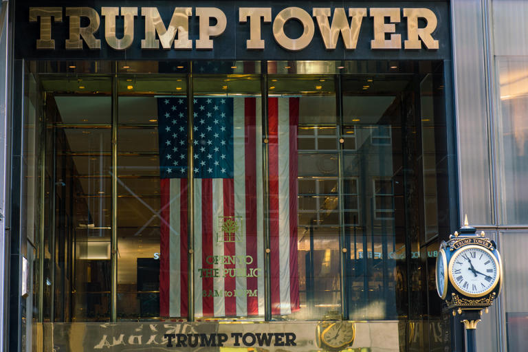 Barron Trump shut down a whole floor of Trump Tower for a date