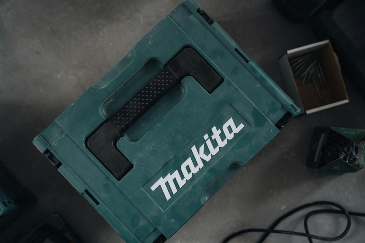 Makita's long-lasting 18V battery is 50% off right now on Amazon