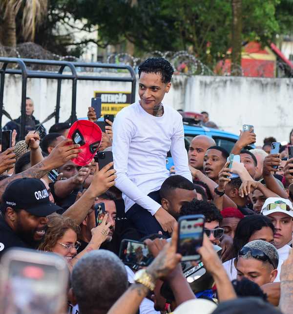 Oruam deixa a cadeia, mas terá que usar tornozeleira e está proibido de ...