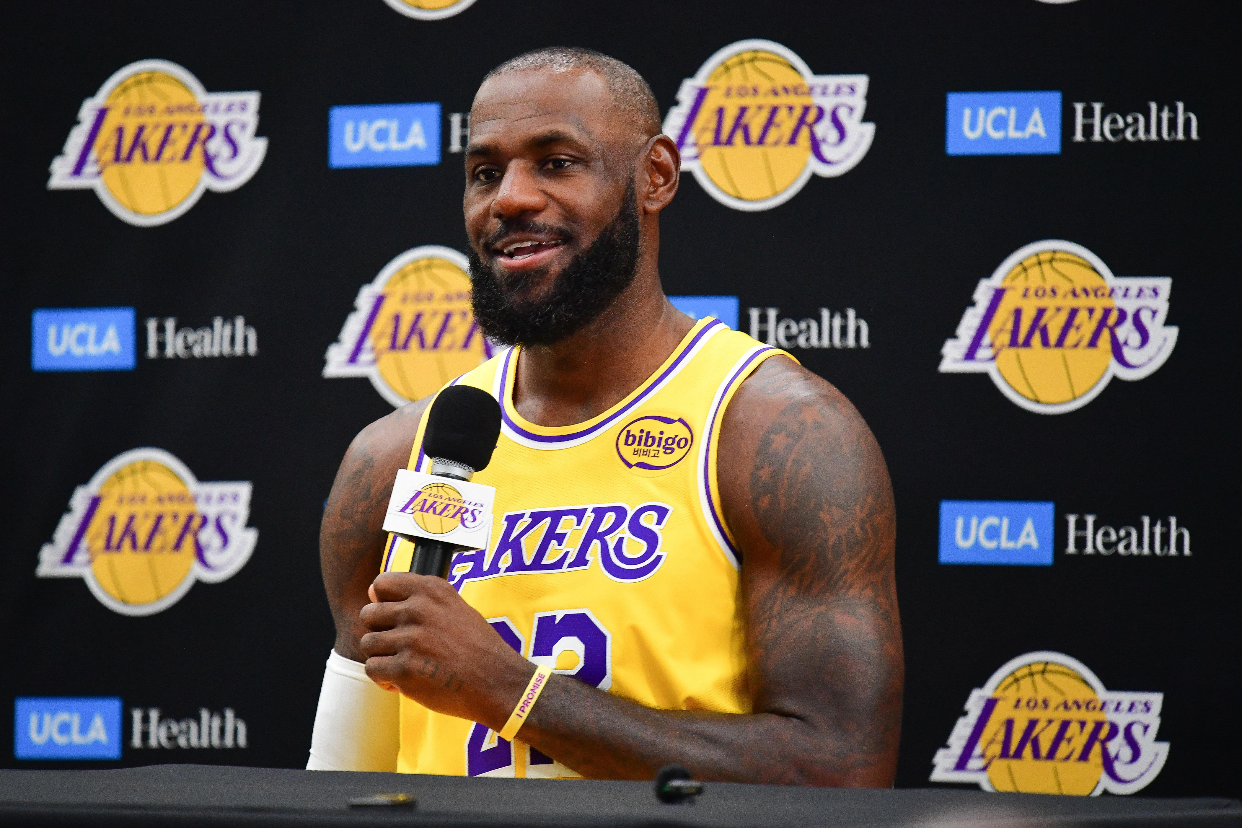 LeBron James comments on his future and the Lakers' roster