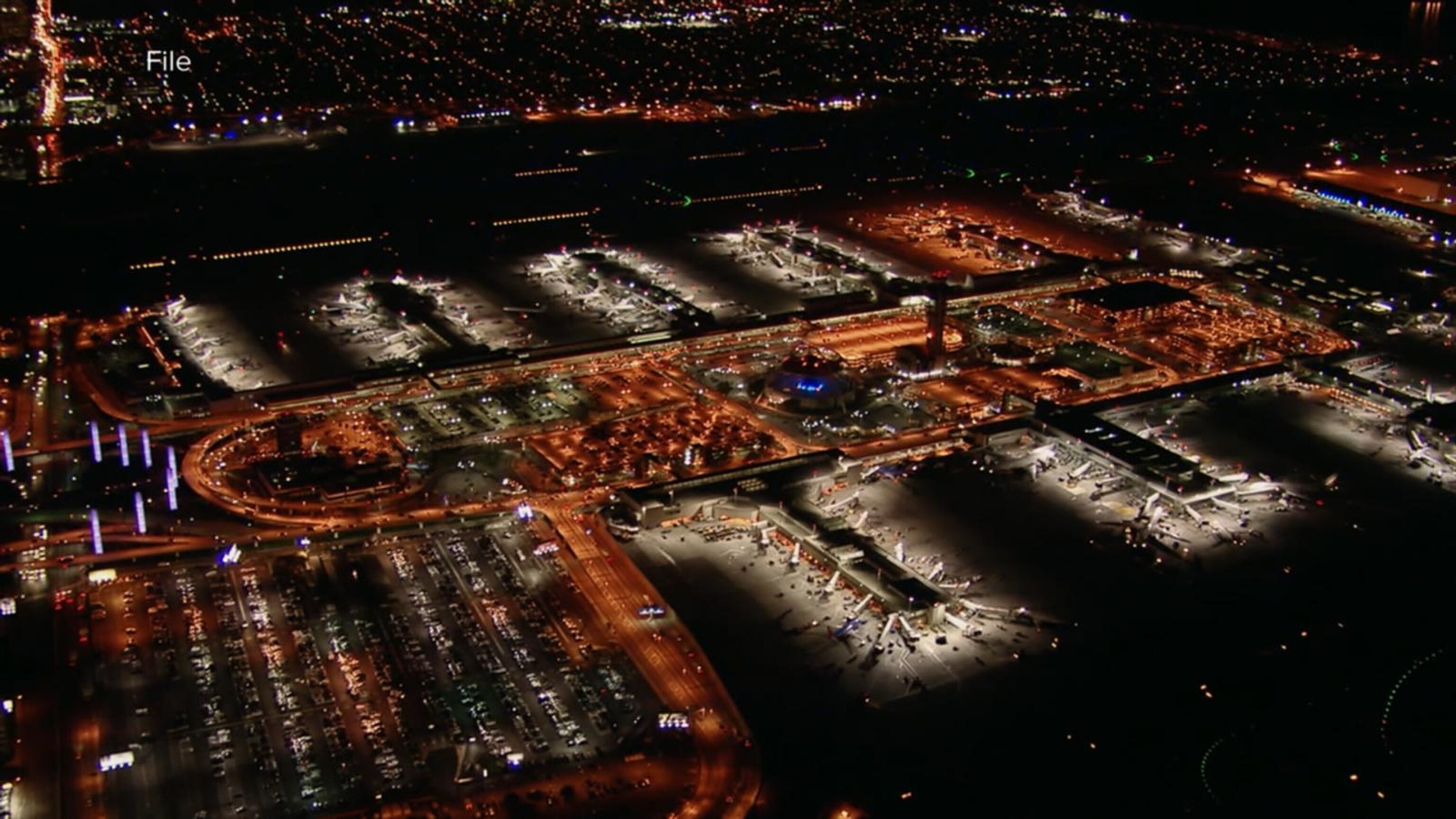 Pilot forced to slam on brakes to avoid collision with cargo jet on runway