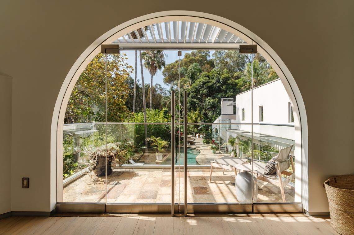 Breathtaking estate once owned by ‘The Simpsons' co-creator lists in ...